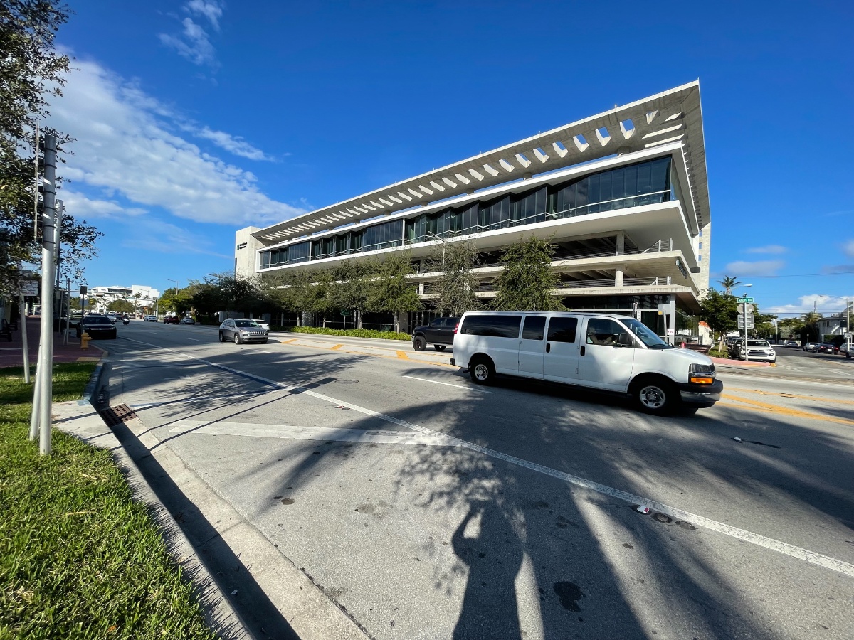 709 Alton Road – Miller Legg