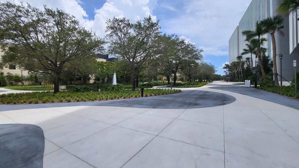 FIU Panther Promenade & Quad – Miller Legg